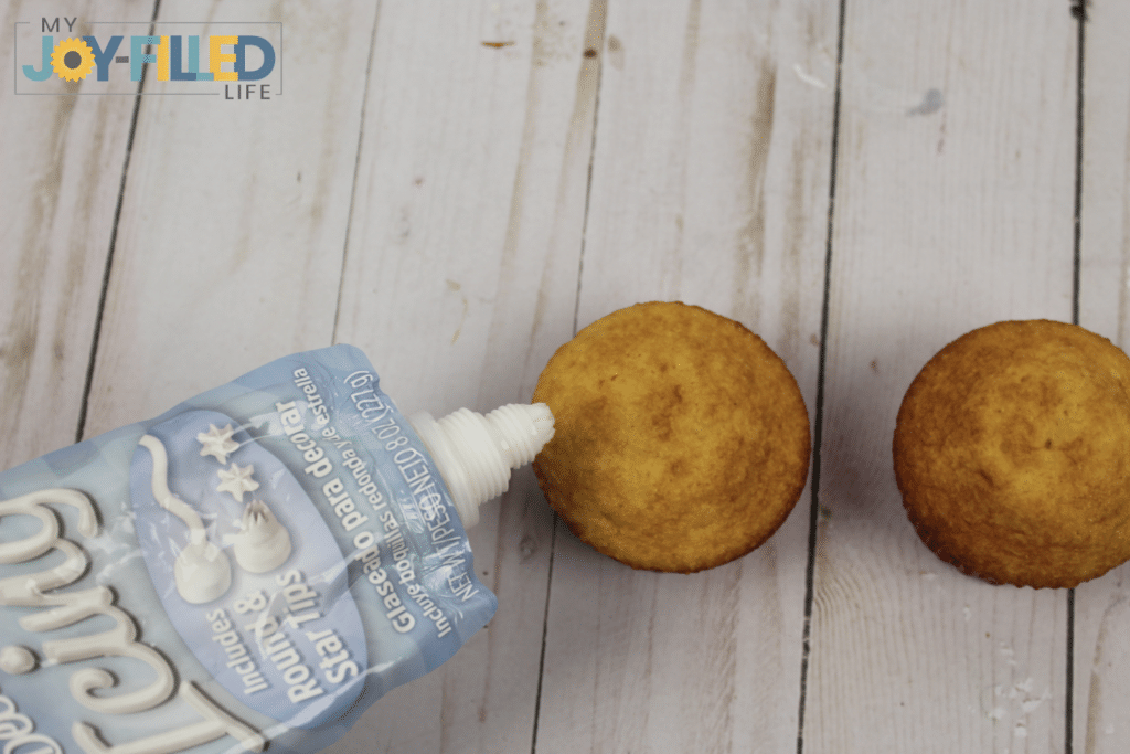 Mistletoe Cupcakes for Christmas Dessert - My Joy-Filled Life